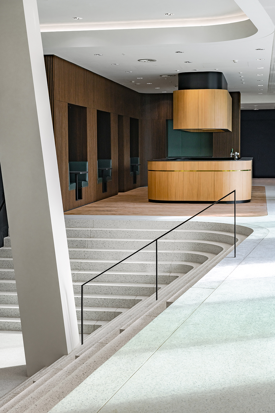 Hourglass-The Law of Attraction by Powerhouse Company - 谷德设计网