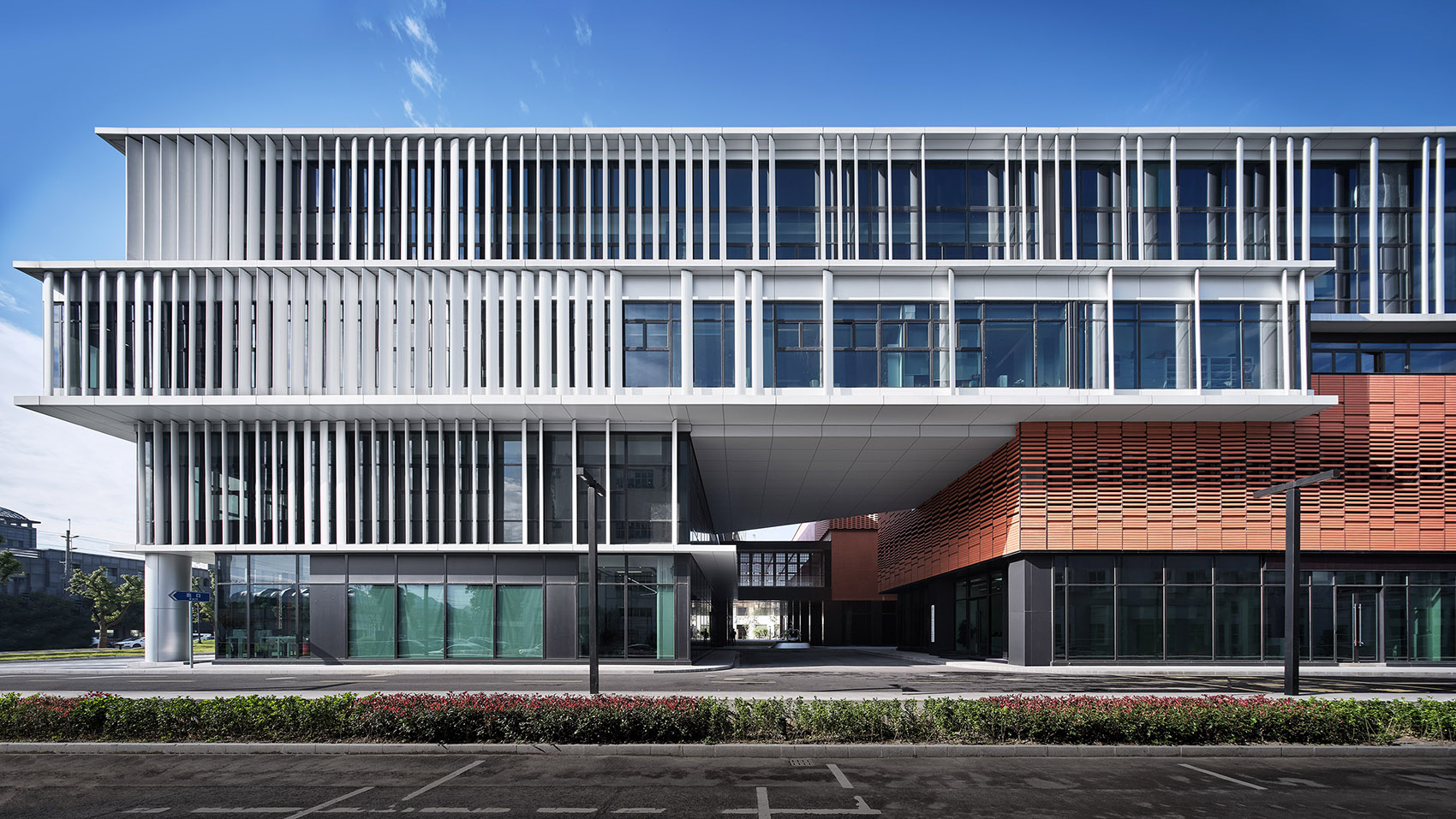 Neobay Administrative Service Center, China L&M - 谷德设计网