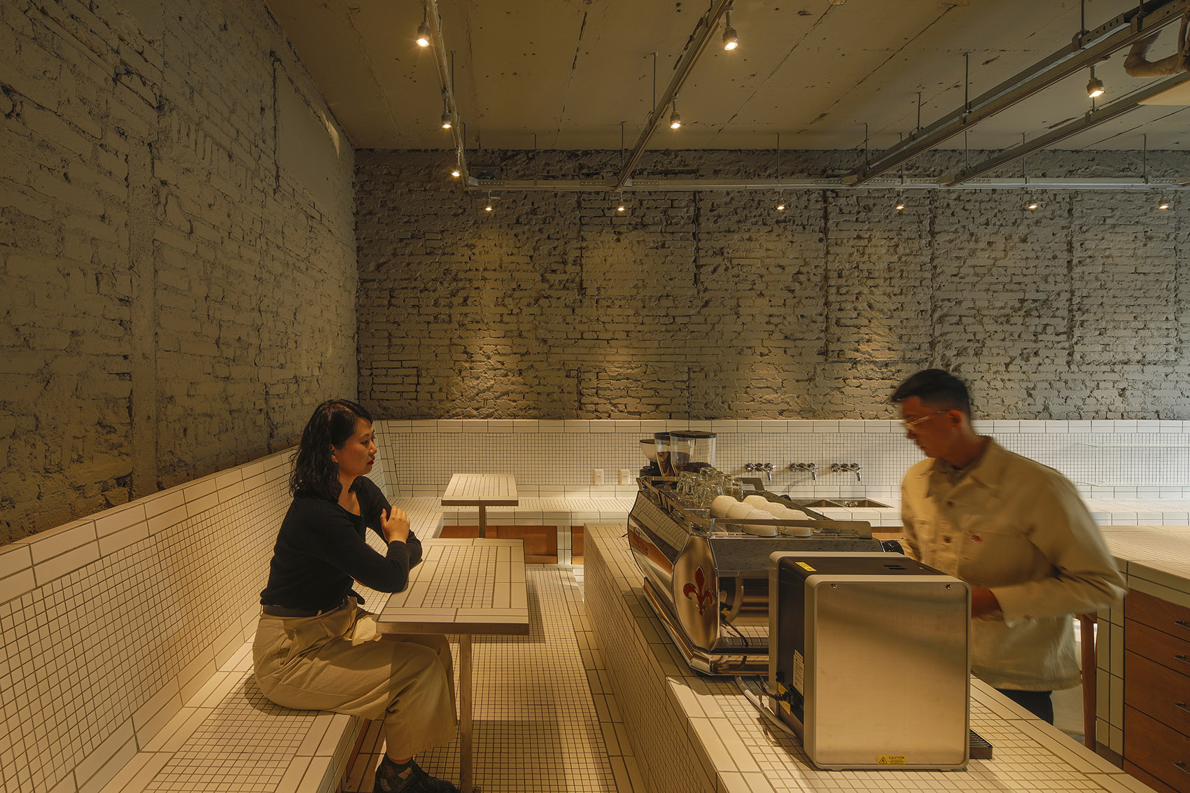 Cenchi Coffee, China by SpaceStation - 谷德设计网