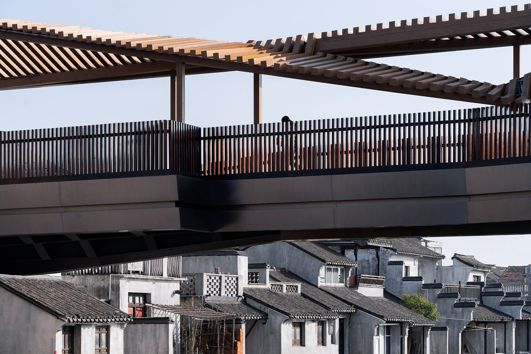 “Fold” and “Curve” Bridges in Changshu by Shenzhen Huahui Design X ...