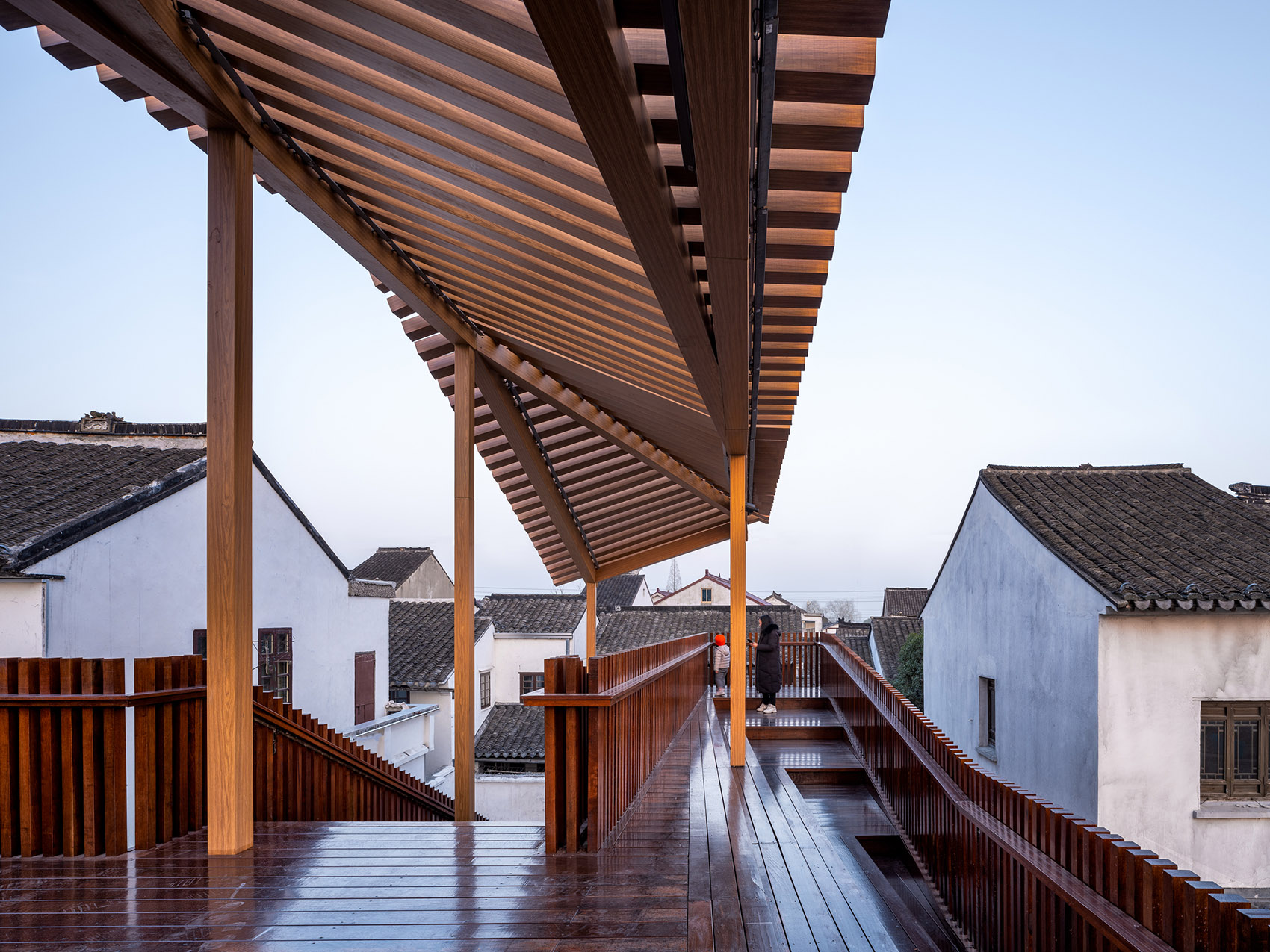 “Fold” and “Curve” Bridges in Changshu by Shenzhen Huahui Design X ...