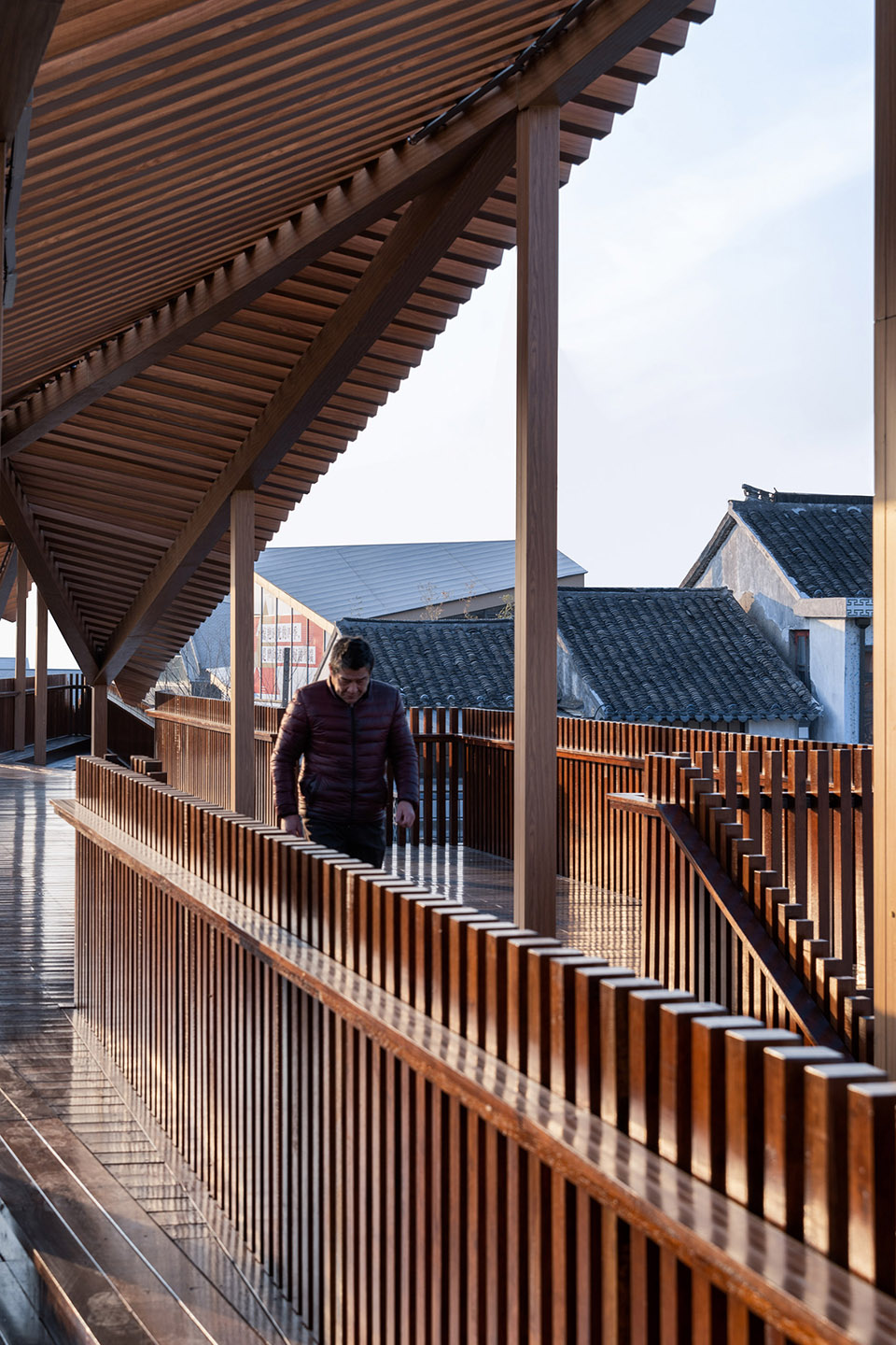 “Fold” and “Curve” Bridges in Changshu by Shenzhen Huahui Design X ...