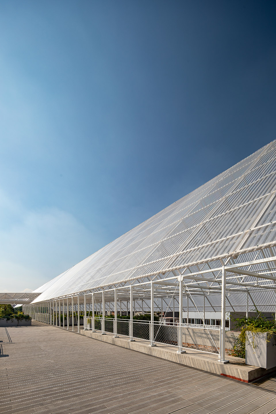 Rooftop Prim by PRODUCTORA - 谷德设计网