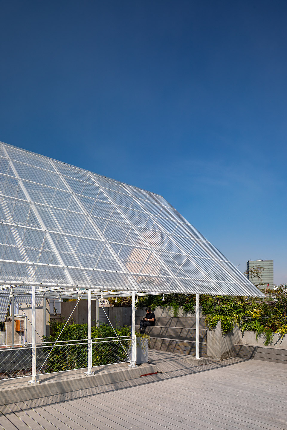 Rooftop Prim by PRODUCTORA - 谷德设计网