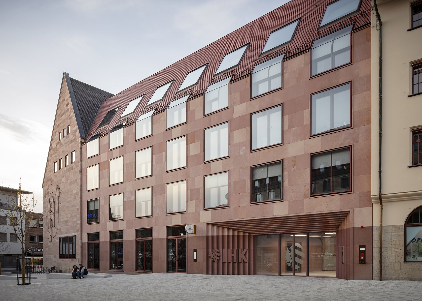 HOUSE OF COMMERCE by Behles & Jochimsen - 谷德设计网