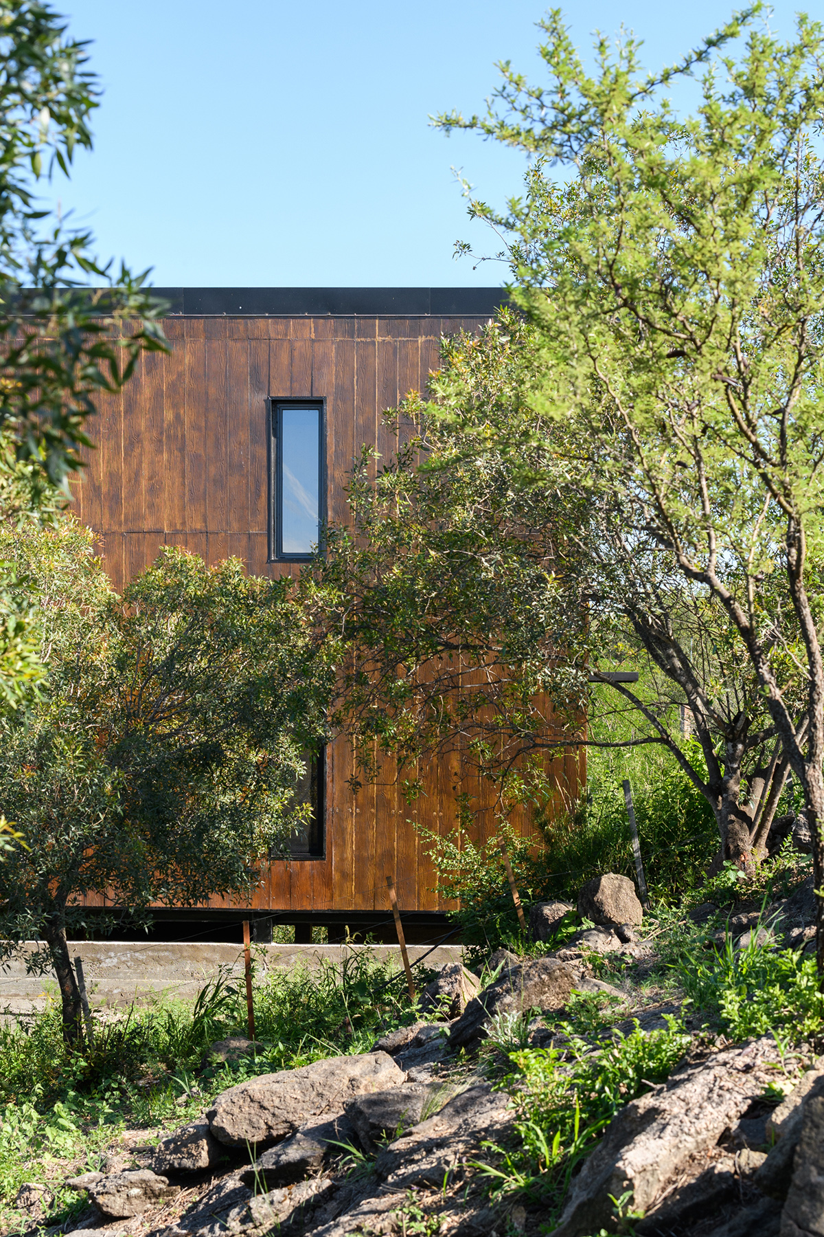 Siquiman Lodge by Pablo Senmartin Architects - 谷德设计网