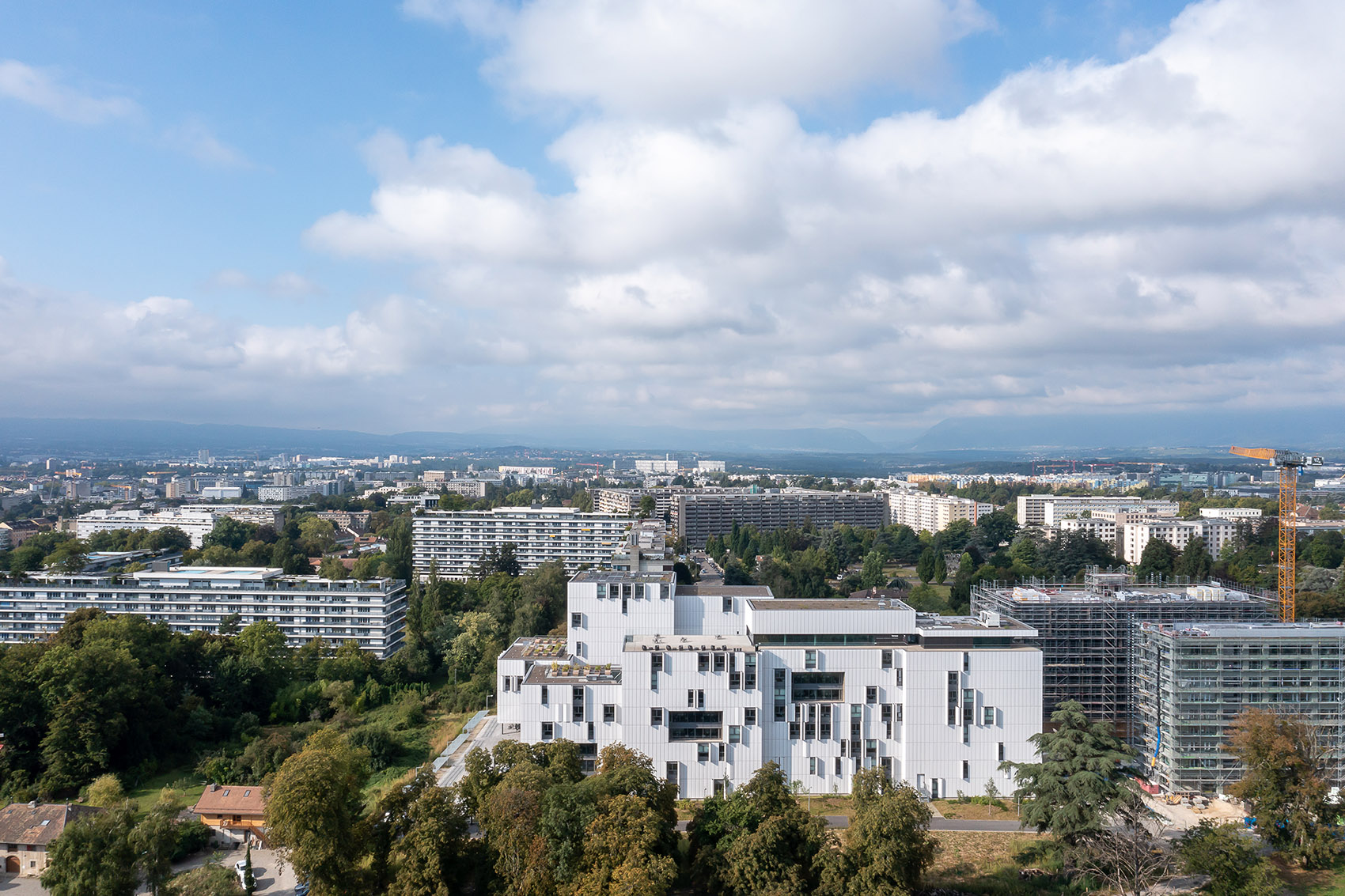 Student Dormitory Grand Morillon by Kengo Kuma & Associates - 谷德设计网