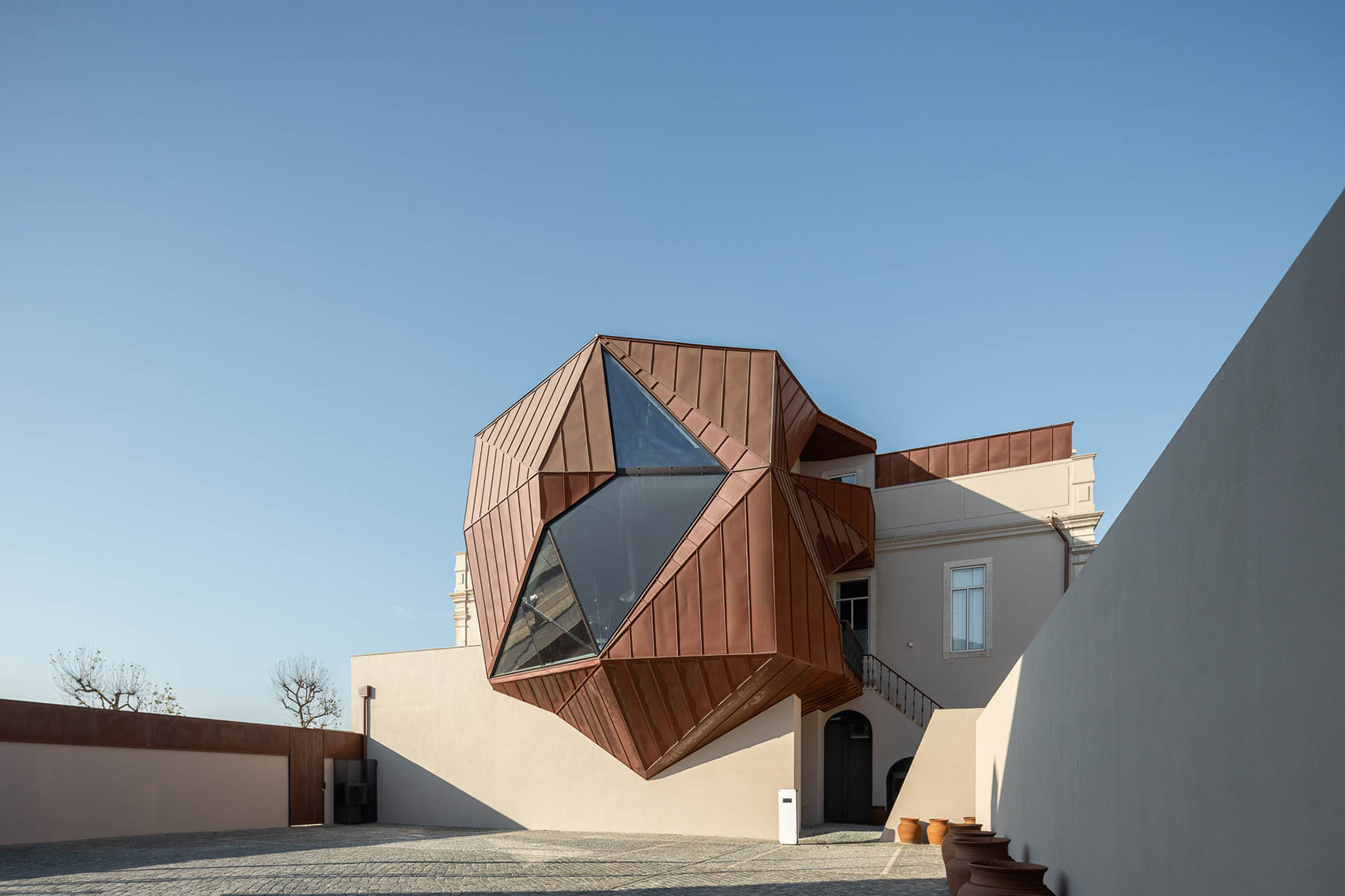 Second skin by danielmsantos, eng + arq - 谷德设计网