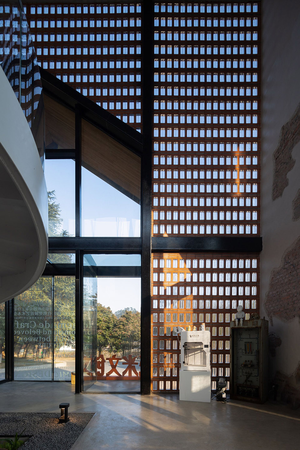 Multifunctional Gym & Ceramic Expert Workshop in Rural Future Community ...