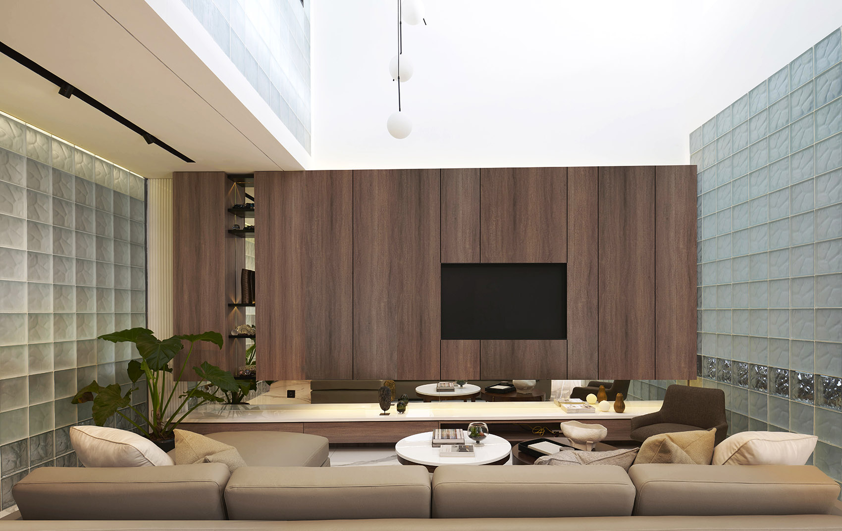 Refraction House, Jakarta by RAD+ar - 谷德设计网