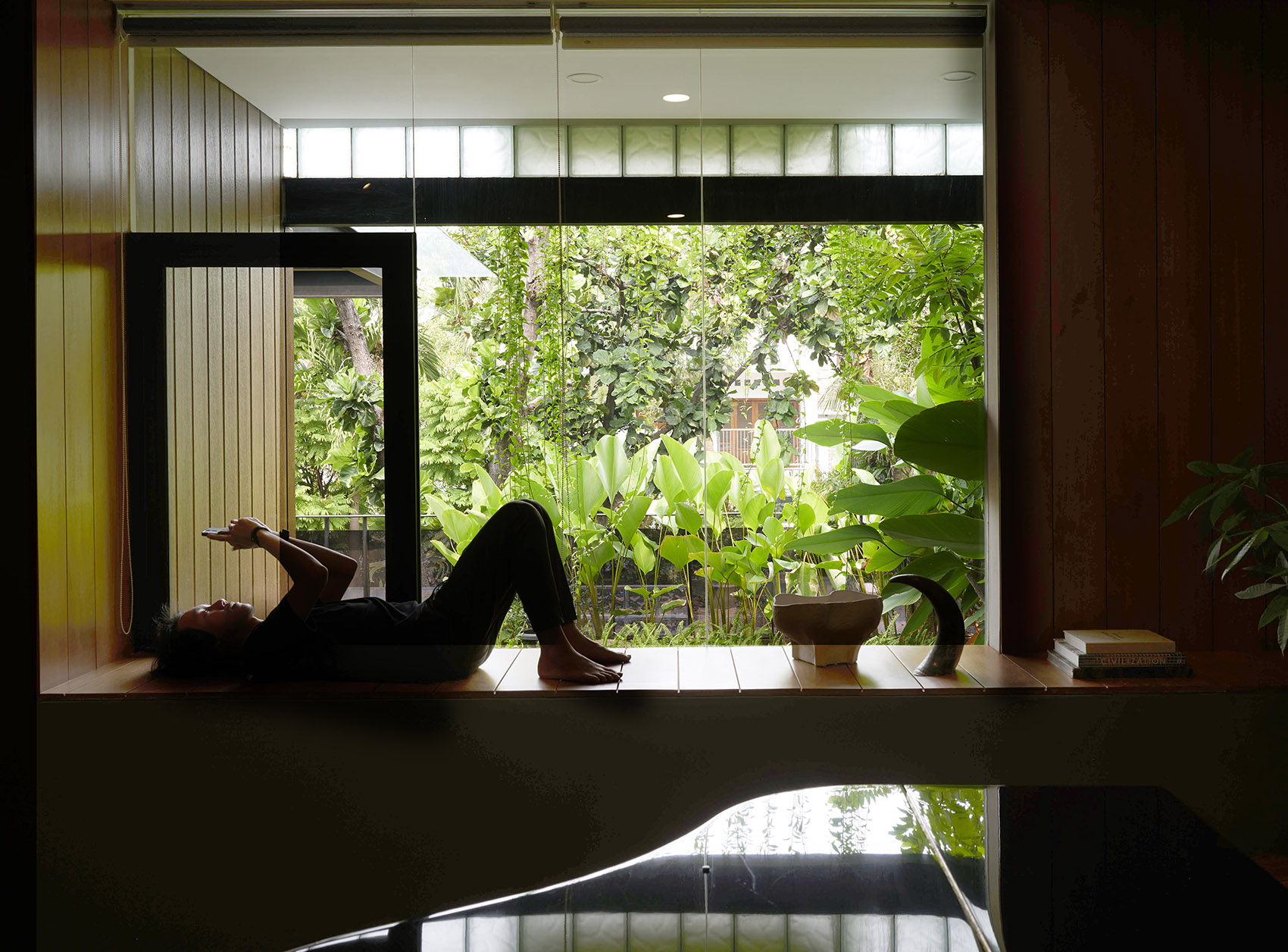 Refraction House, Jakarta by RAD+ar - 谷德设计网