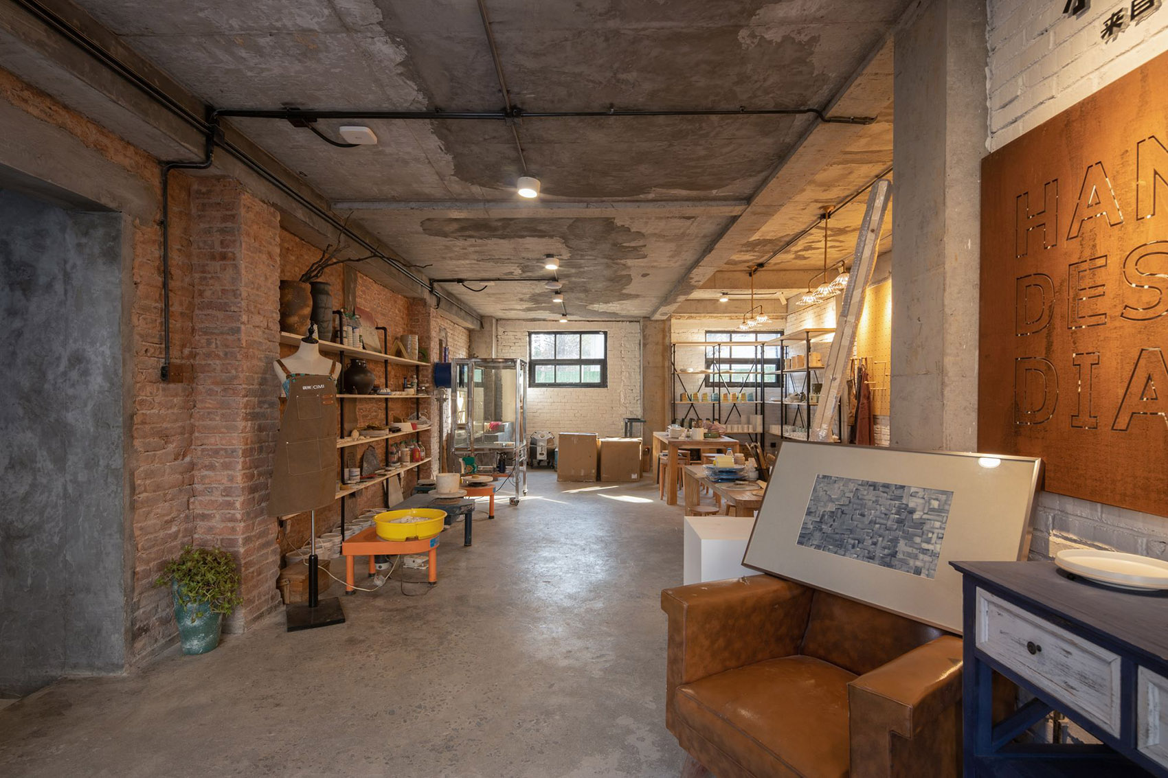 Multifunctional Gym & Ceramic Expert Workshop in Rural Future Community ...