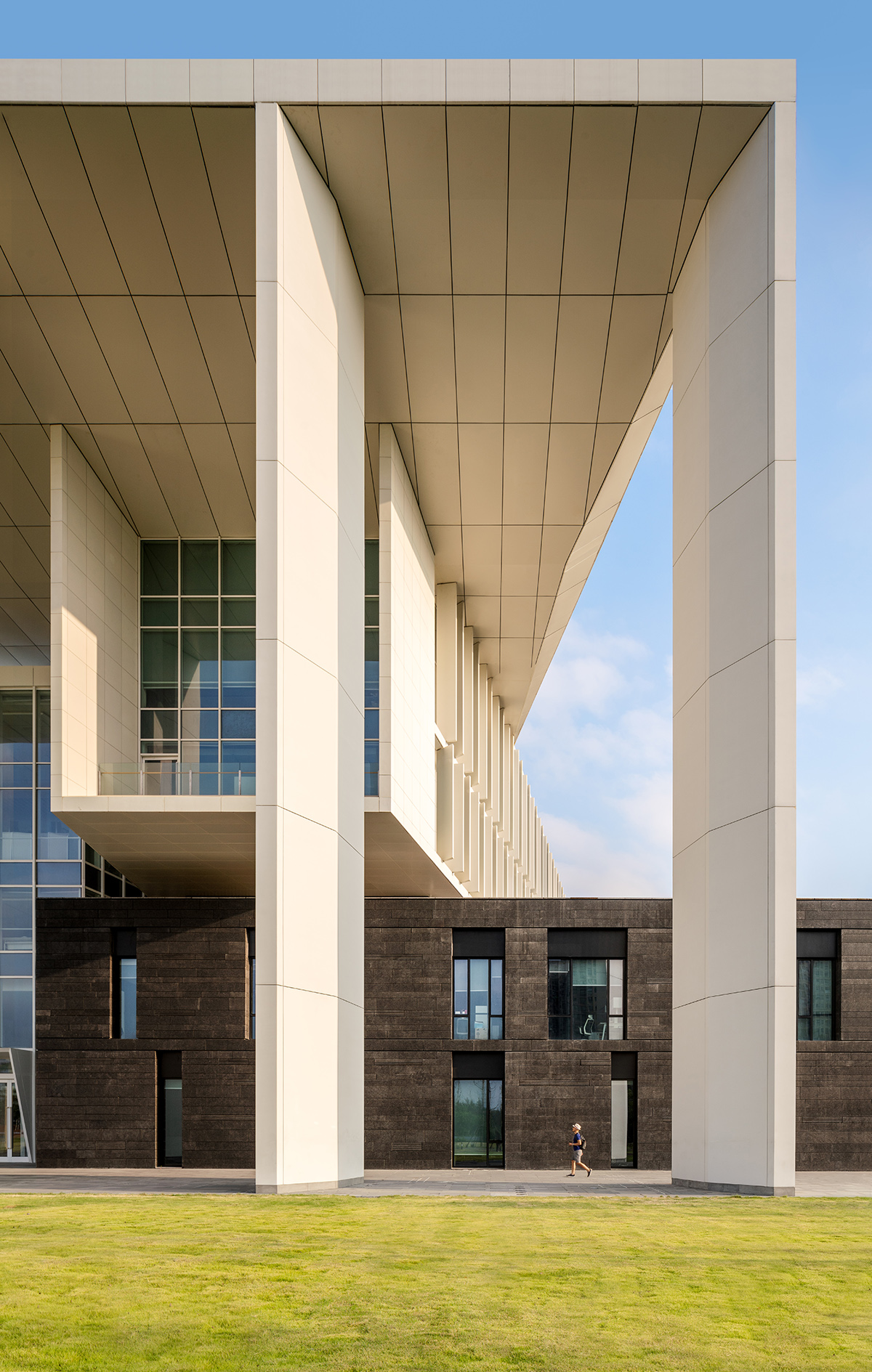 Michael Graves College at Wenzhou-Kean University (Ge Hekai Hall ...