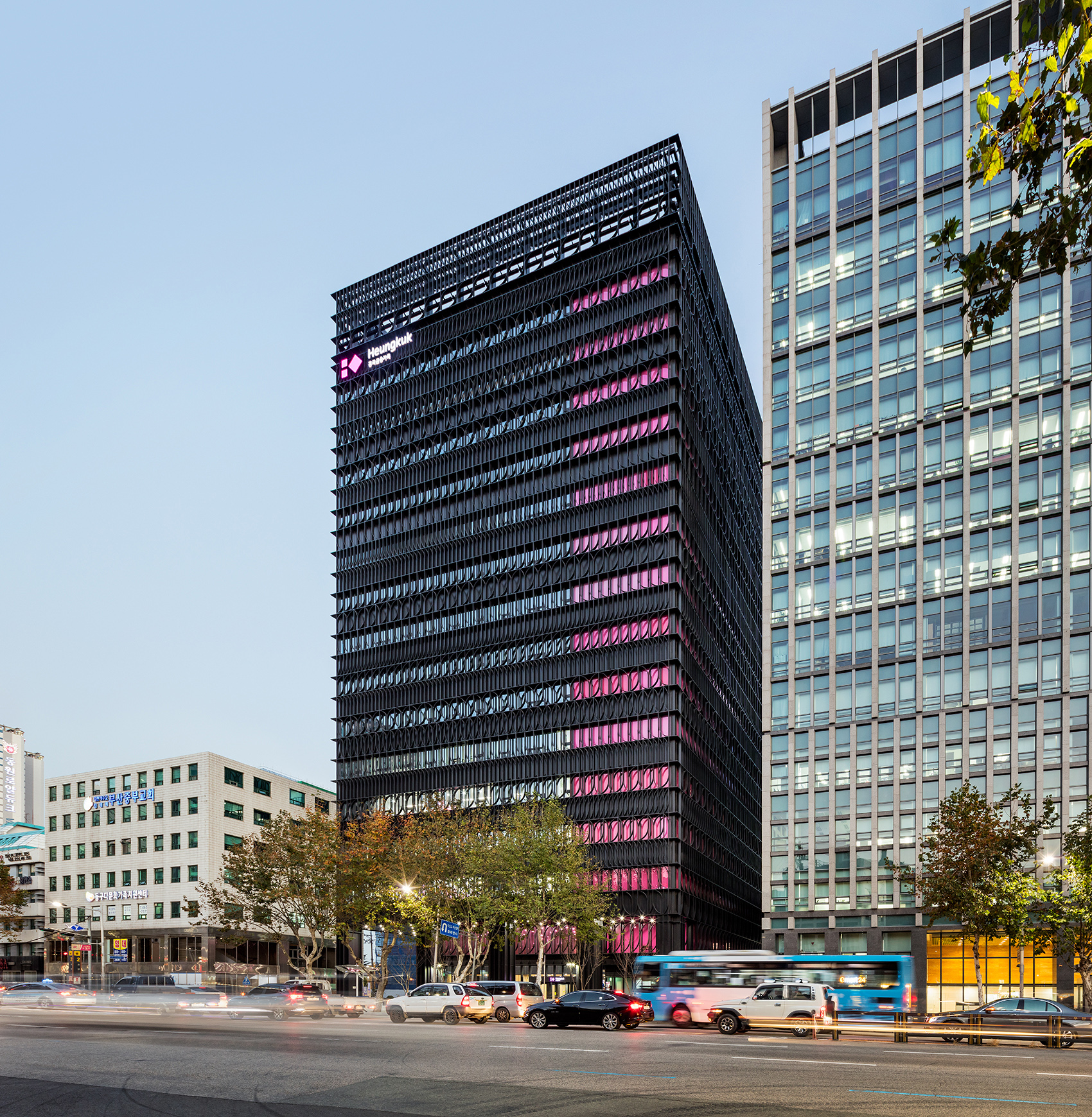 Heungkuk Tower Busan, South Korea by Mecanoo - 谷德设计网