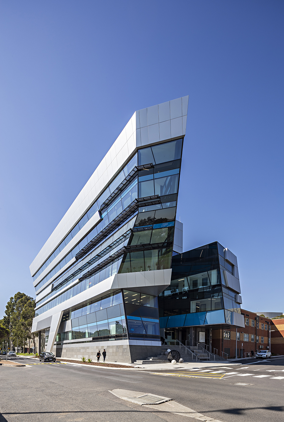 Deakin University Specialised Indoor Exercise and Sport Science ...