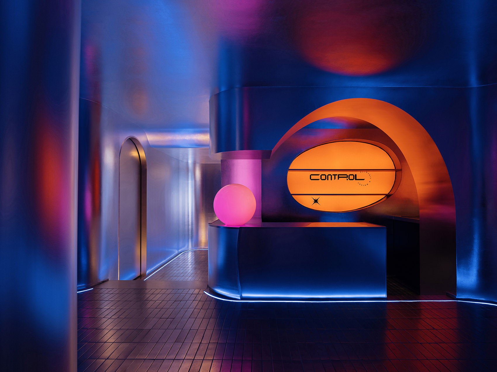 Control Bar in Zhangzhou, China by CUN PANDA NANA - 谷德设计网