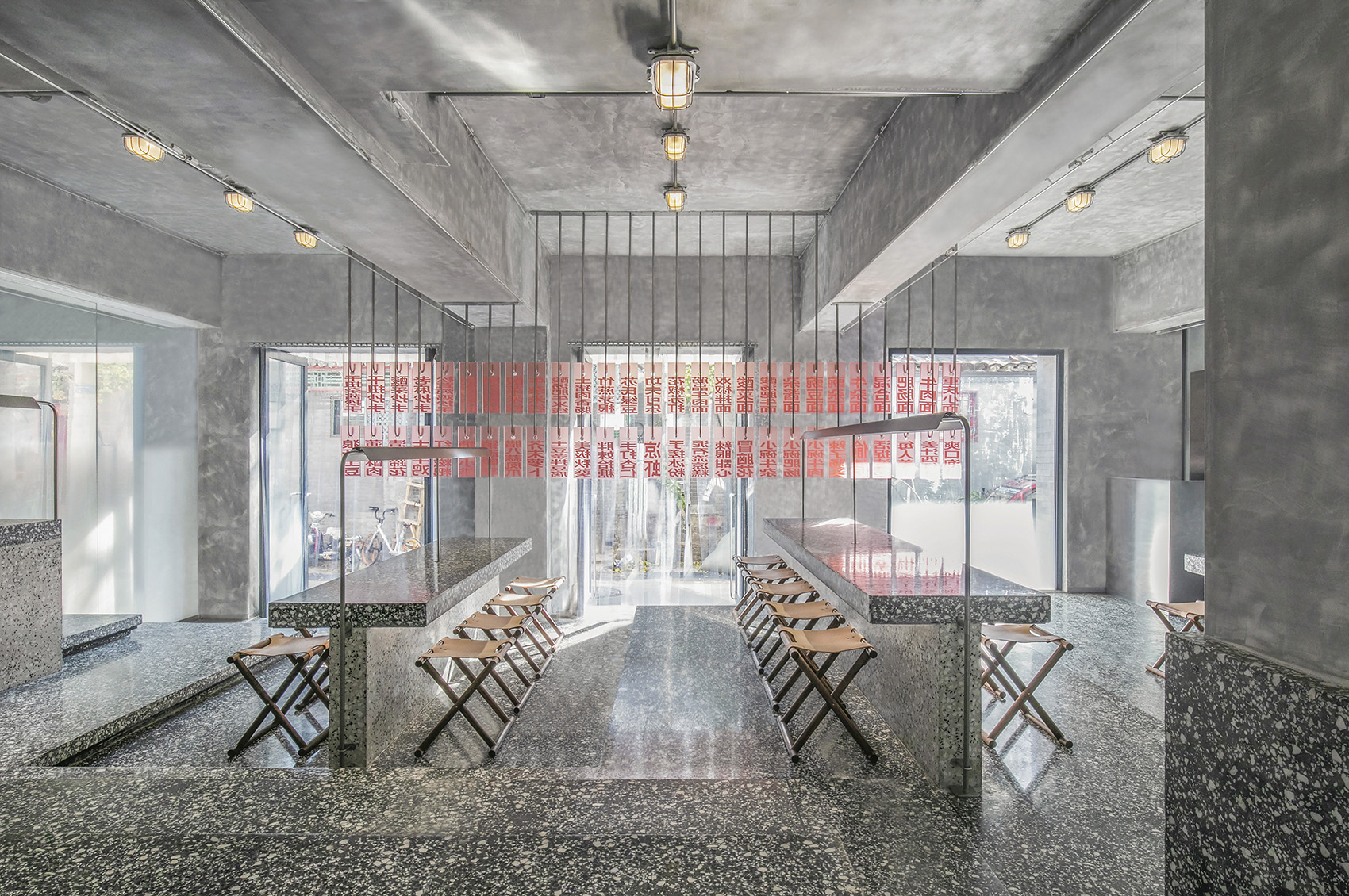 Chubby Girl’s Noodle Shop by OFFICE AIO - 谷德设计网