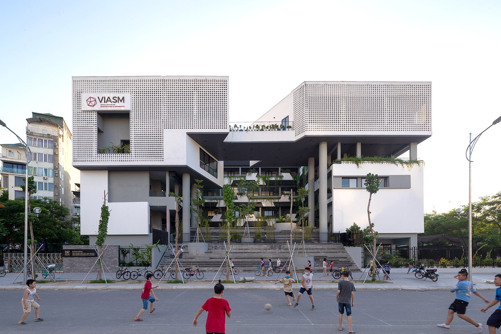 Vietnam Institute For Advanced Study In Mathematics(VIASM) by 1+1>2 ...