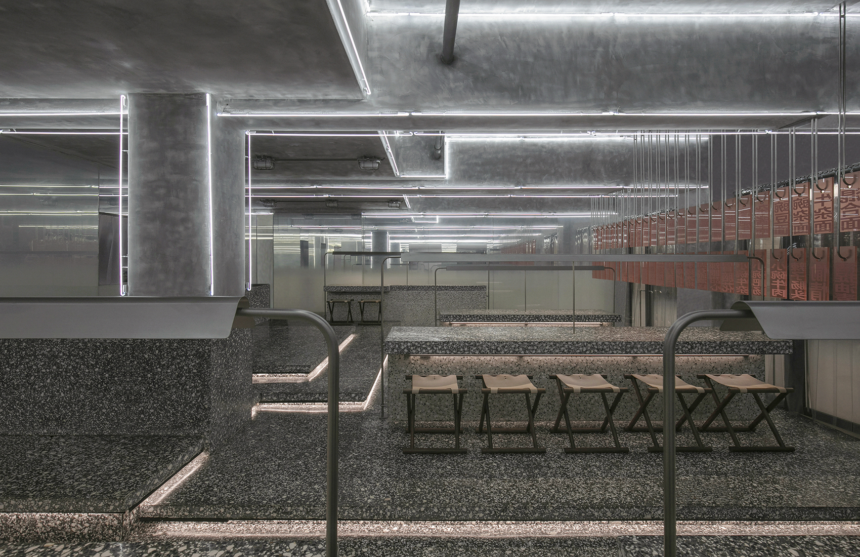 Chubby Girl’s Noodle Shop by OFFICE AIO - 谷德设计网