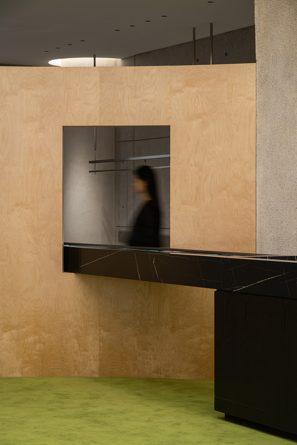 hug City flagship store, China by Atmosphere - 谷德设计网