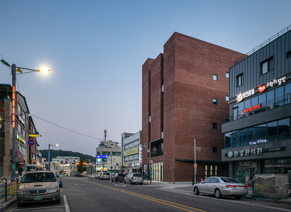 Three boxes by RAUM ARCHITECTURE - 谷德设计网