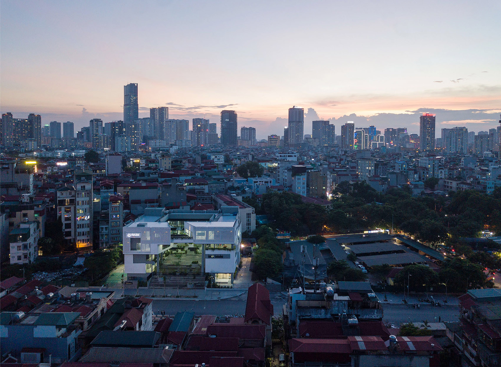 Vietnam Institute For Advanced Study In Mathematics(VIASM) by 1+1>2 ...