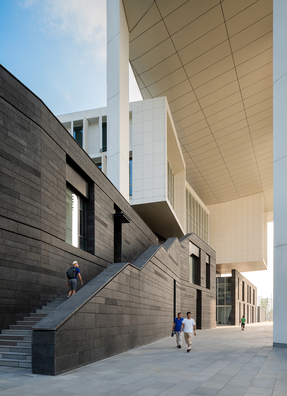 Michael Graves College at Wenzhou-Kean University (Ge Hekai Hall ...