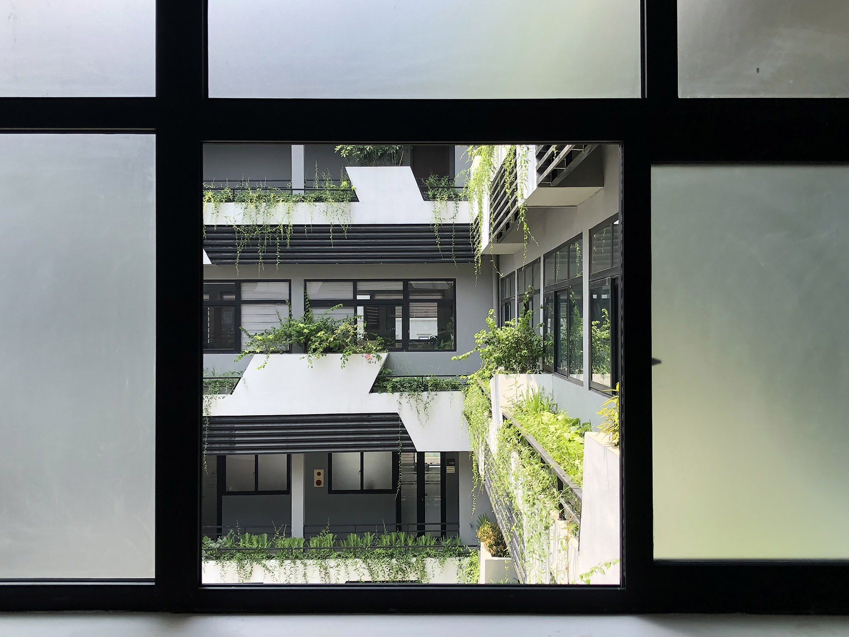 Vietnam Institute For Advanced Study In Mathematics(VIASM) by 1+1>2 ...