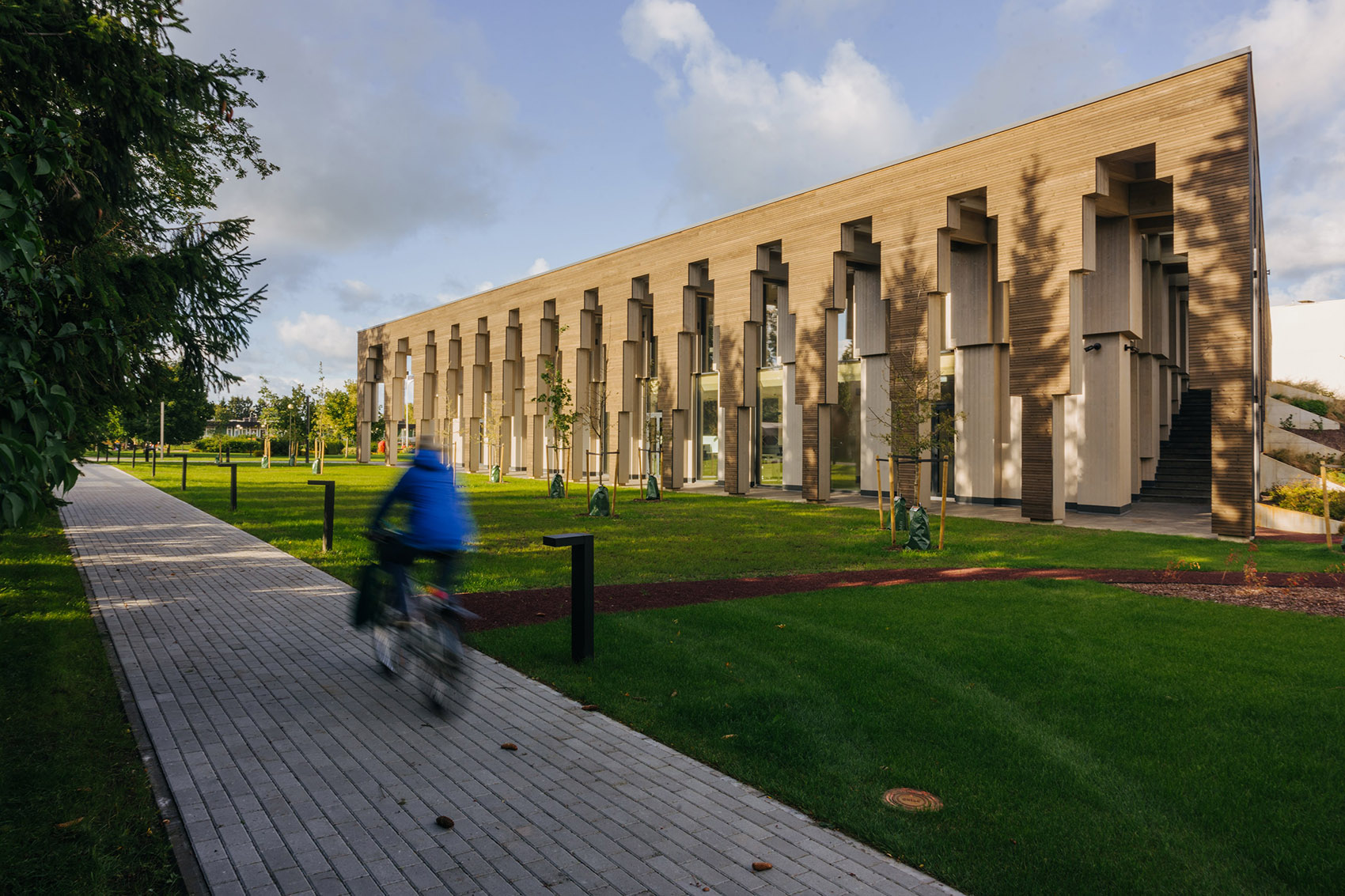 The Rural Municipal Building in Saue by molumba - 谷德设计网