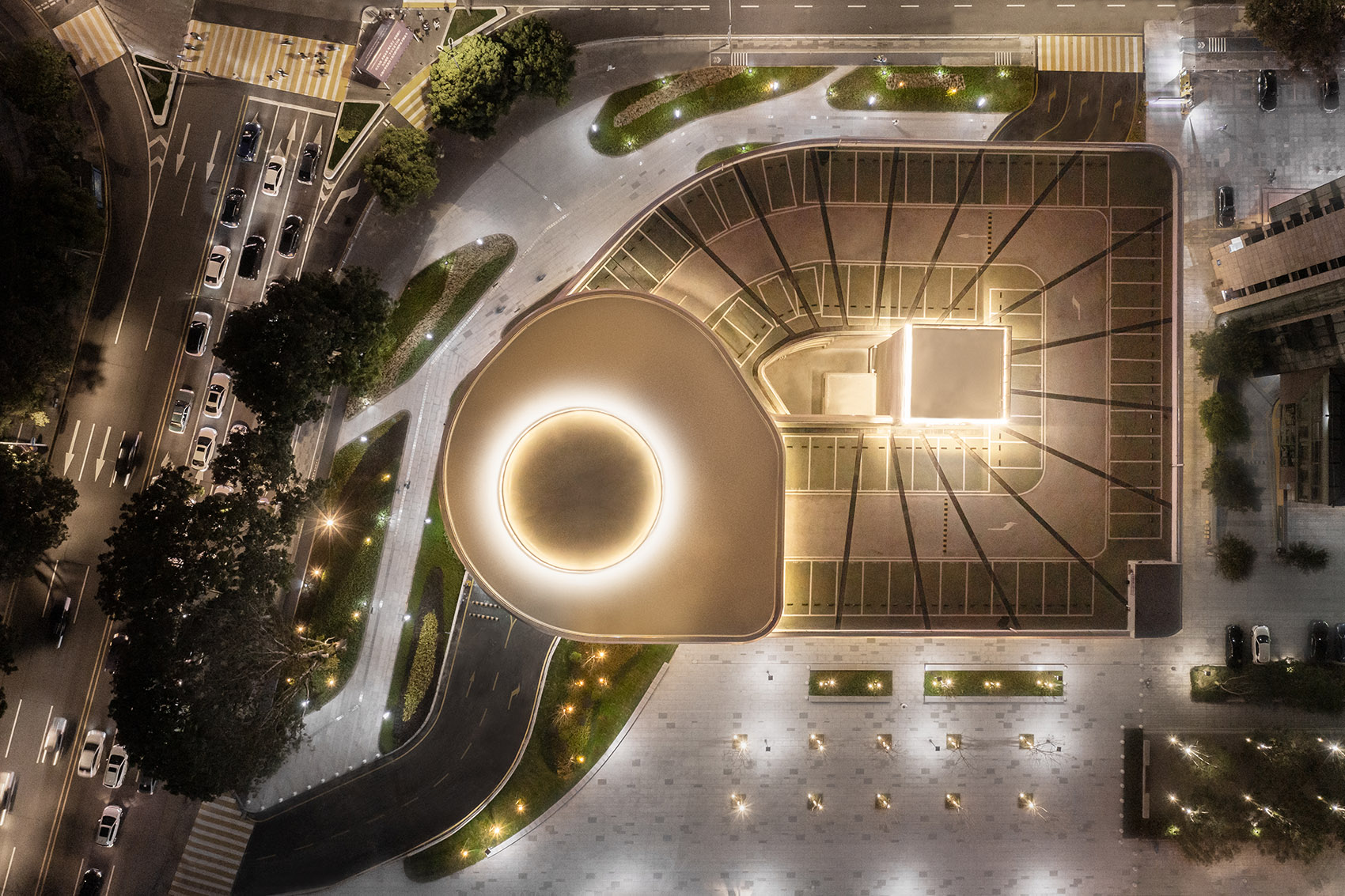 Dongguan CBD Parking Building, China by GWP Architects - 谷德设计网