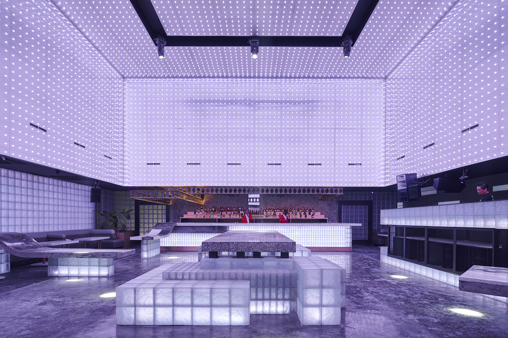 Under 35 – Antonius Richard - 谷德设计网