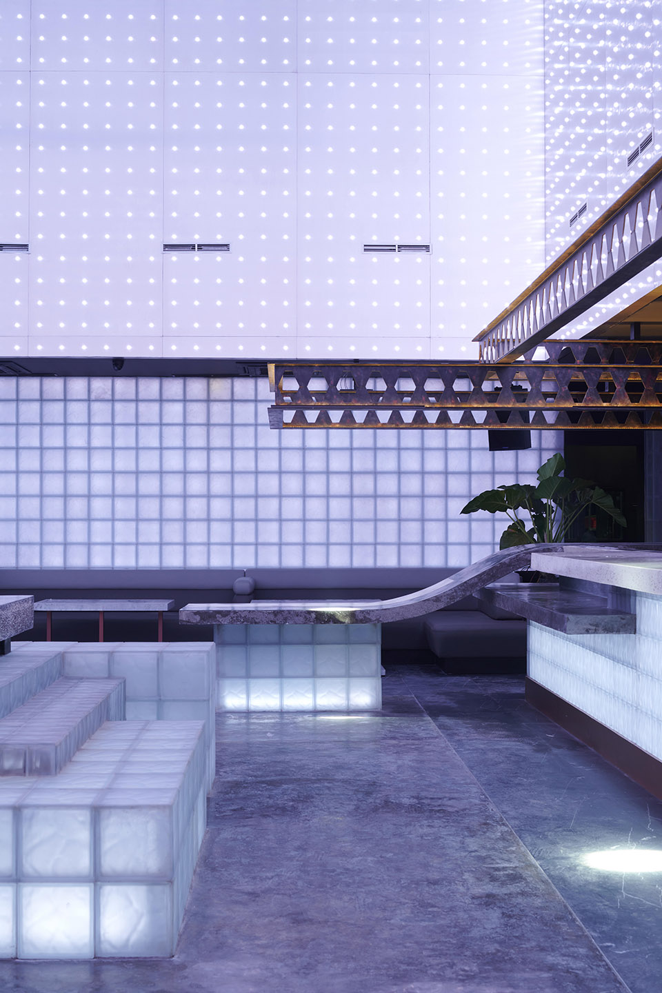 Under 35 – Antonius Richard - 谷德设计网