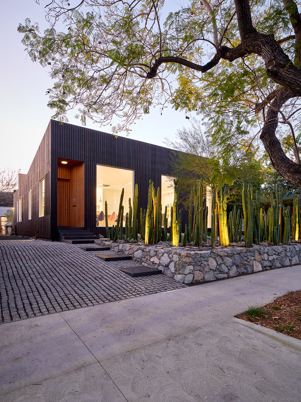 Center House by aalso architects + HYCArch - 谷德设计网