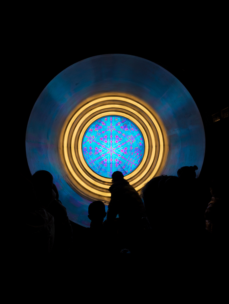 Light Kaleidoscope, China by Huanxing-space - 谷德设计网