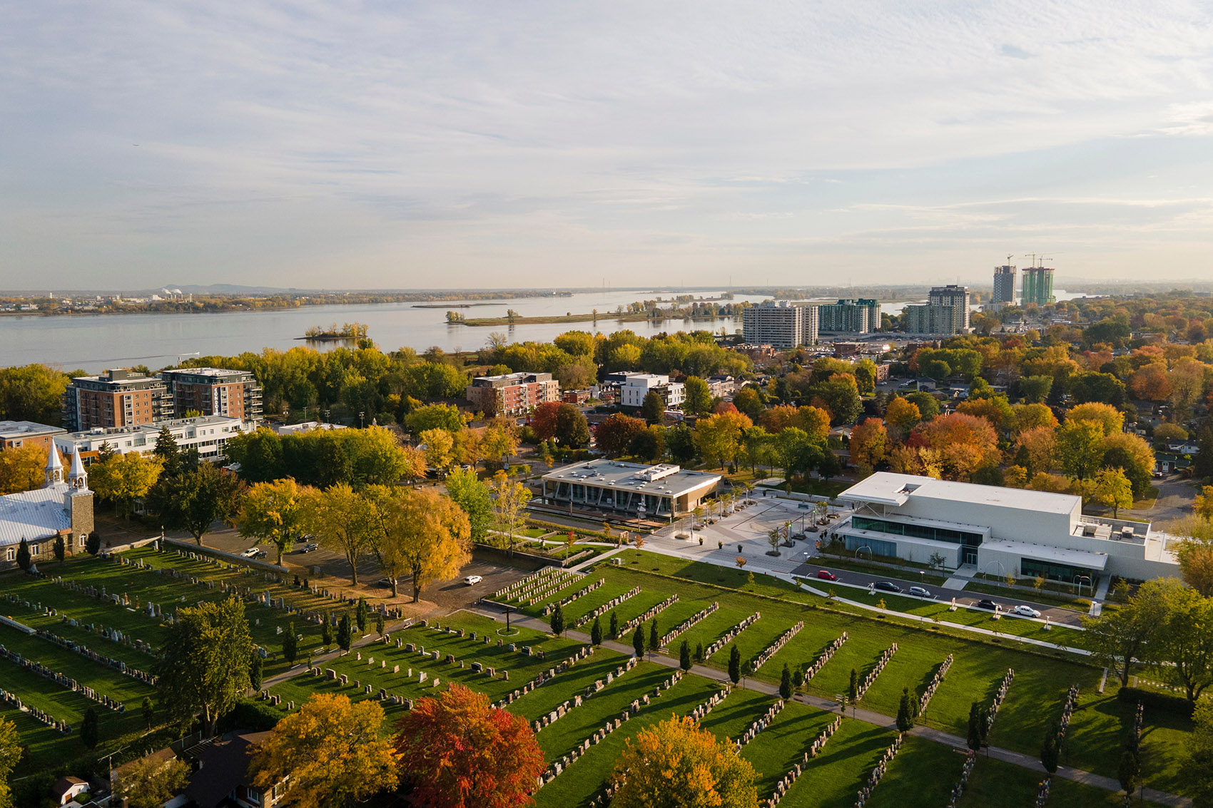 Repentigny Theater by Les architectes FABG - 谷德设计网