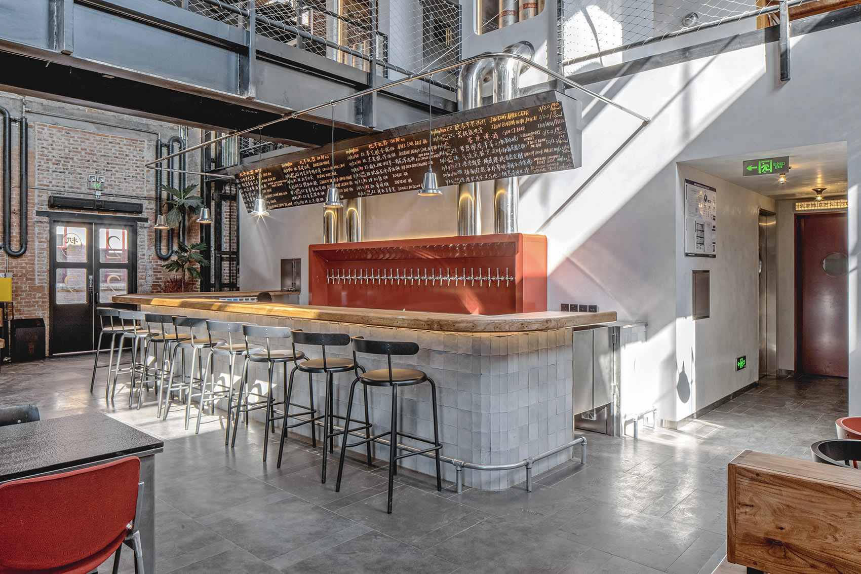 Peiping Machine Taproom, Beijing, China by ATLAS - 谷德设计网