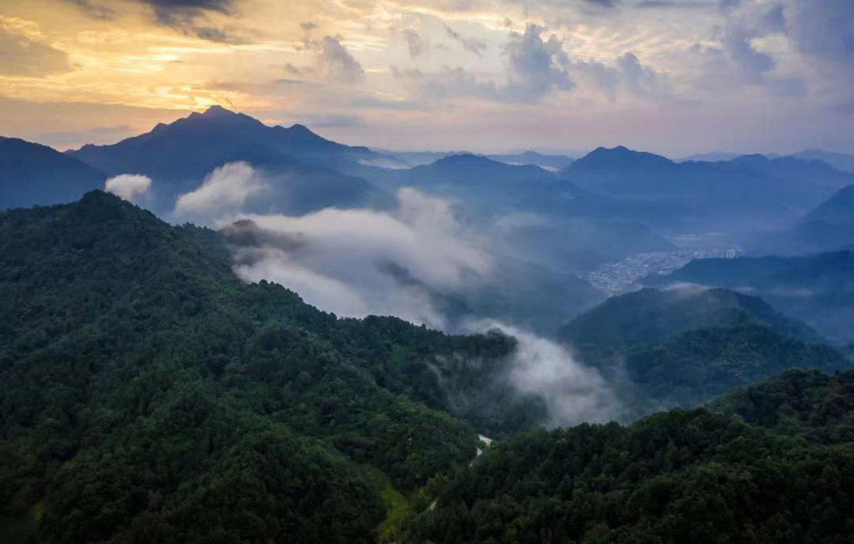 AD: The first Rural Living Environment (LiuBa) Public Space Creative ...