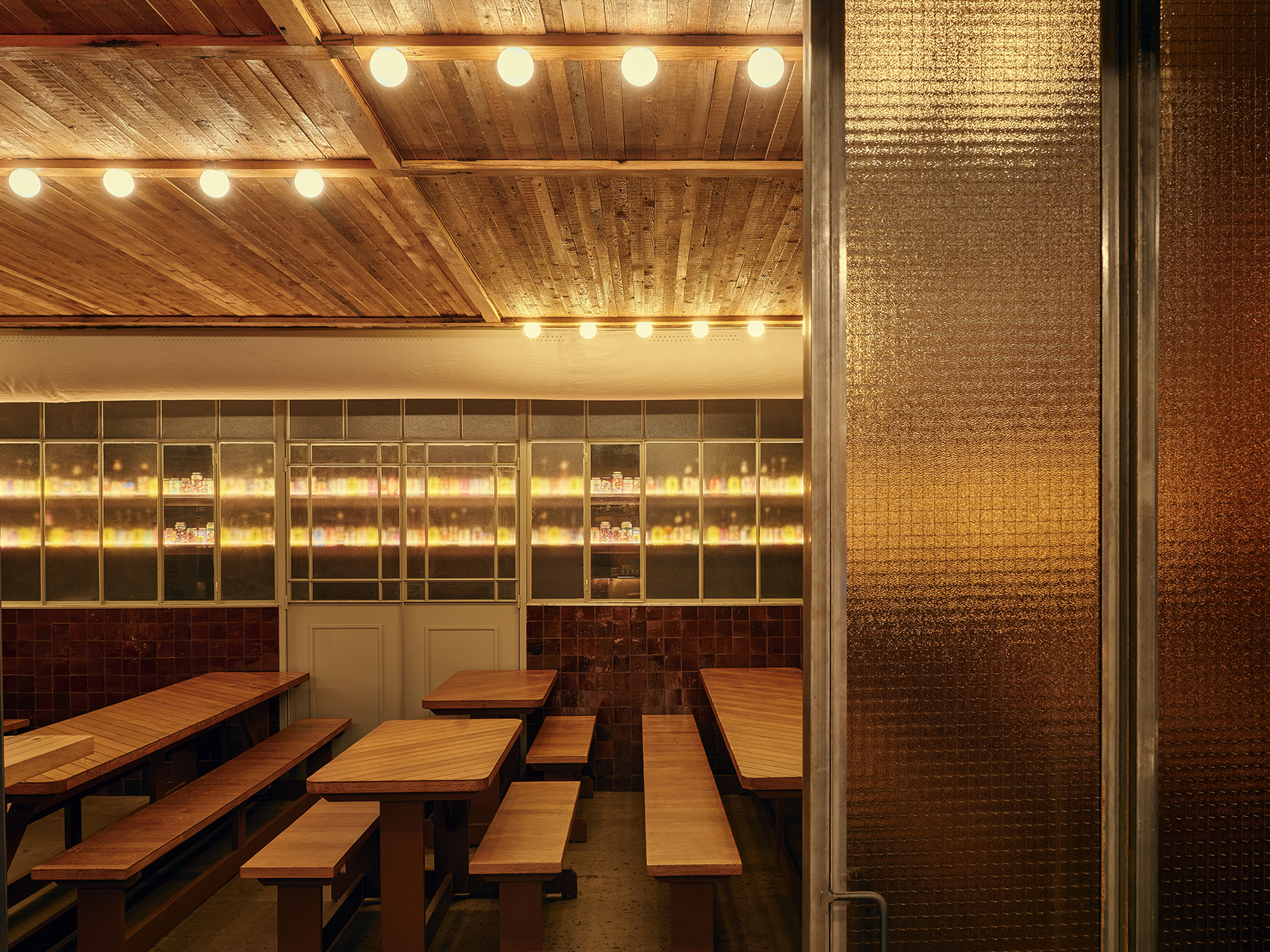 Biertuin Centrum by Studio Modijefsky - 谷德设计网