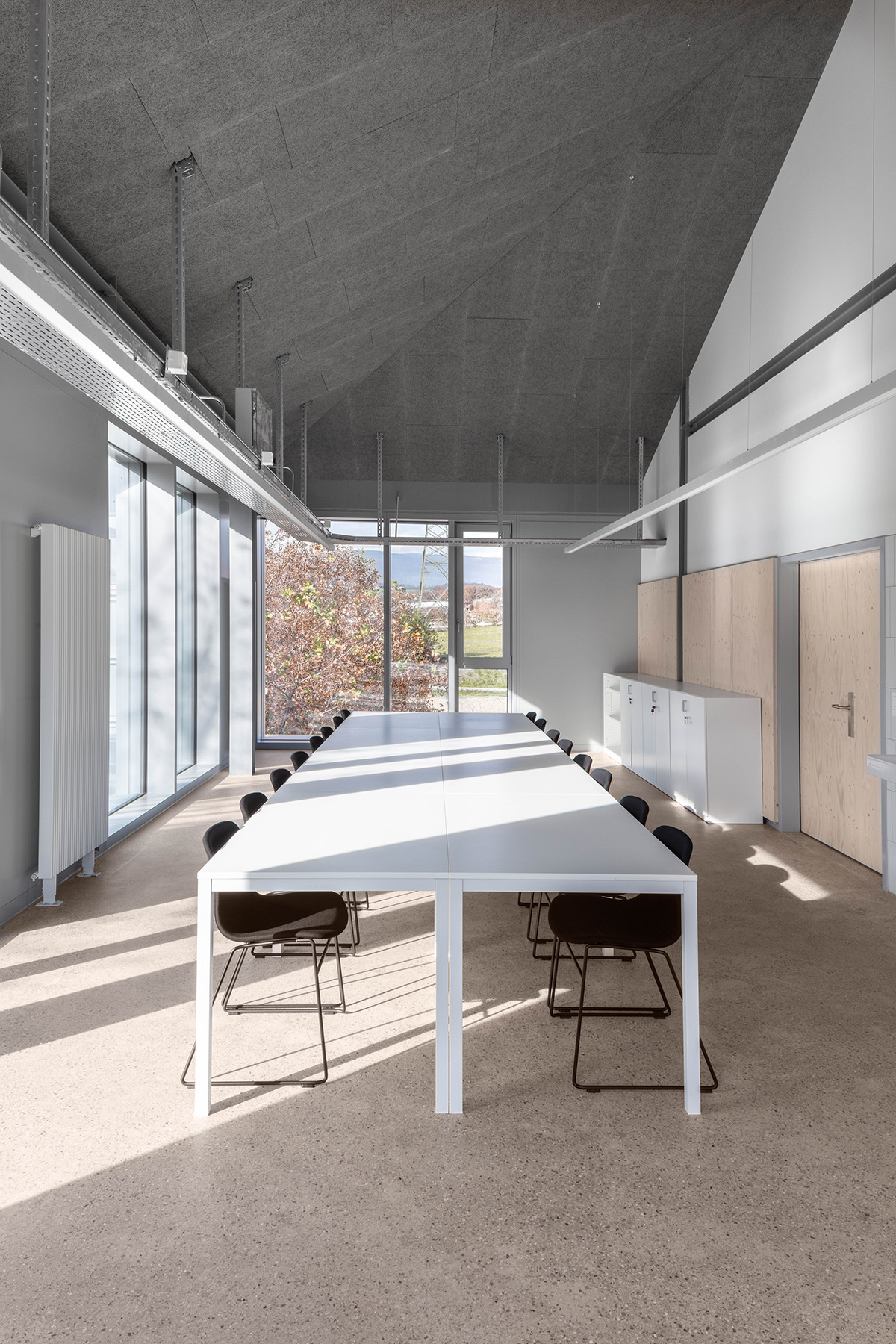 Socio educational workshop building by FWG Architects - 谷德设计网