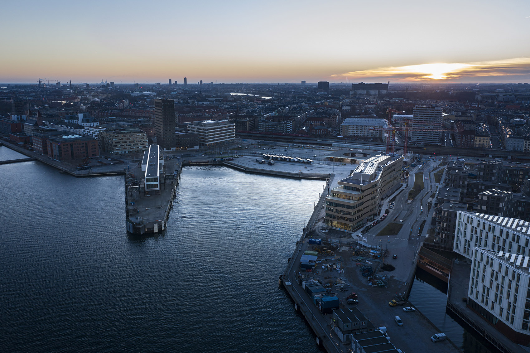 DFDS Global Headquarters by PLH Arkitekter - 谷德设计网