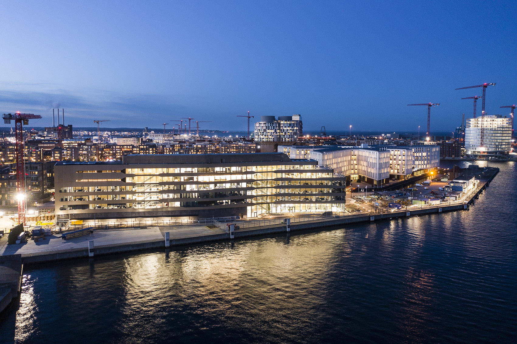 DFDS Global Headquarters by PLH Arkitekter - 谷德设计网