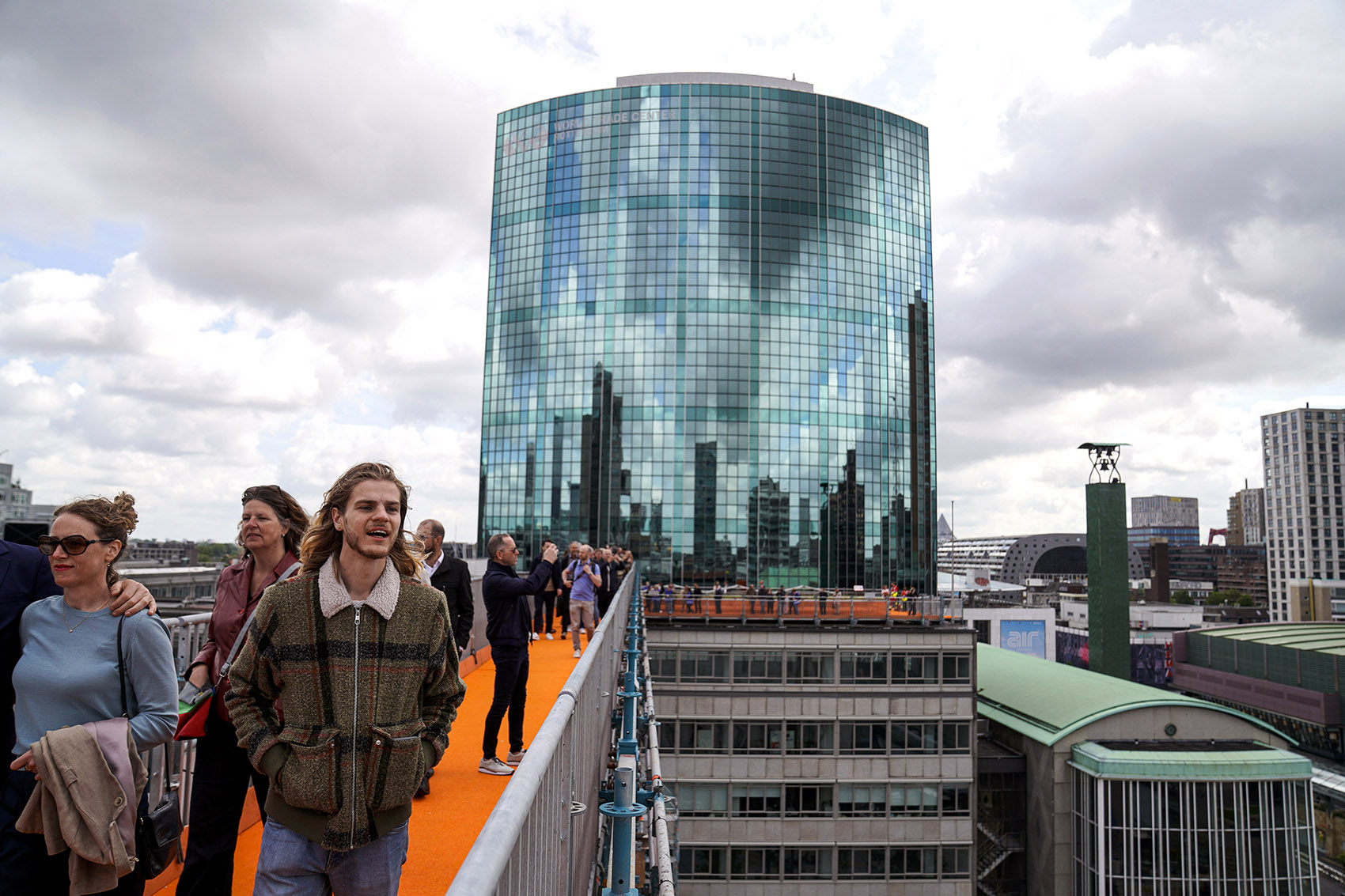 Rotterdam Rooftop Walk by MVRDV - 谷德设计网
