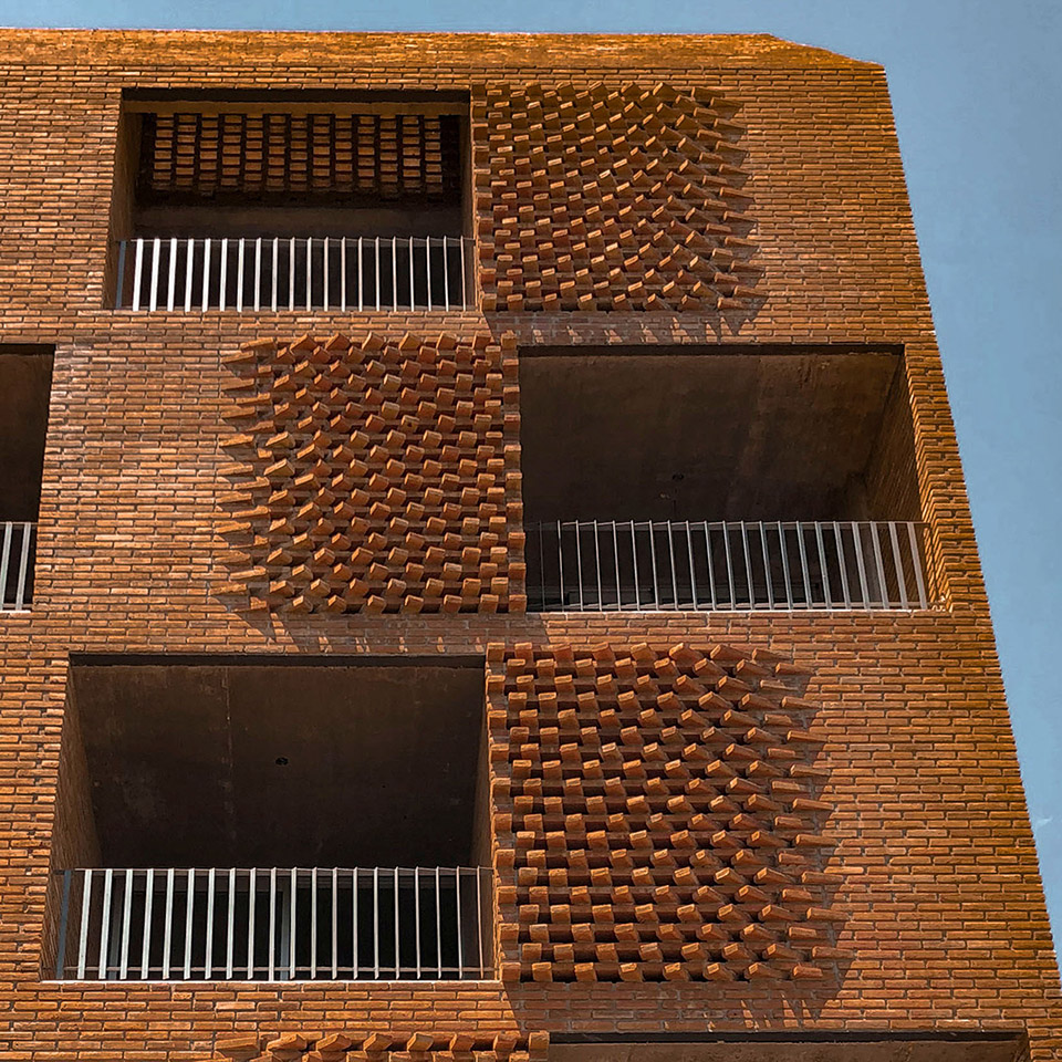 DAMERO BUILDING by Francisco Cadau Oficina de Arquitectura - 谷德设计网