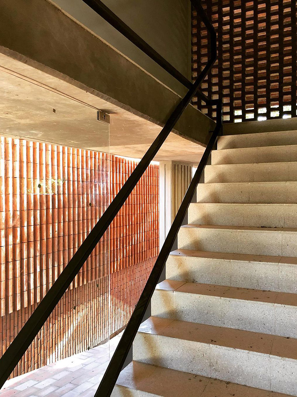 DAMERO BUILDING by Francisco Cadau Oficina de Arquitectura - 谷德设计网