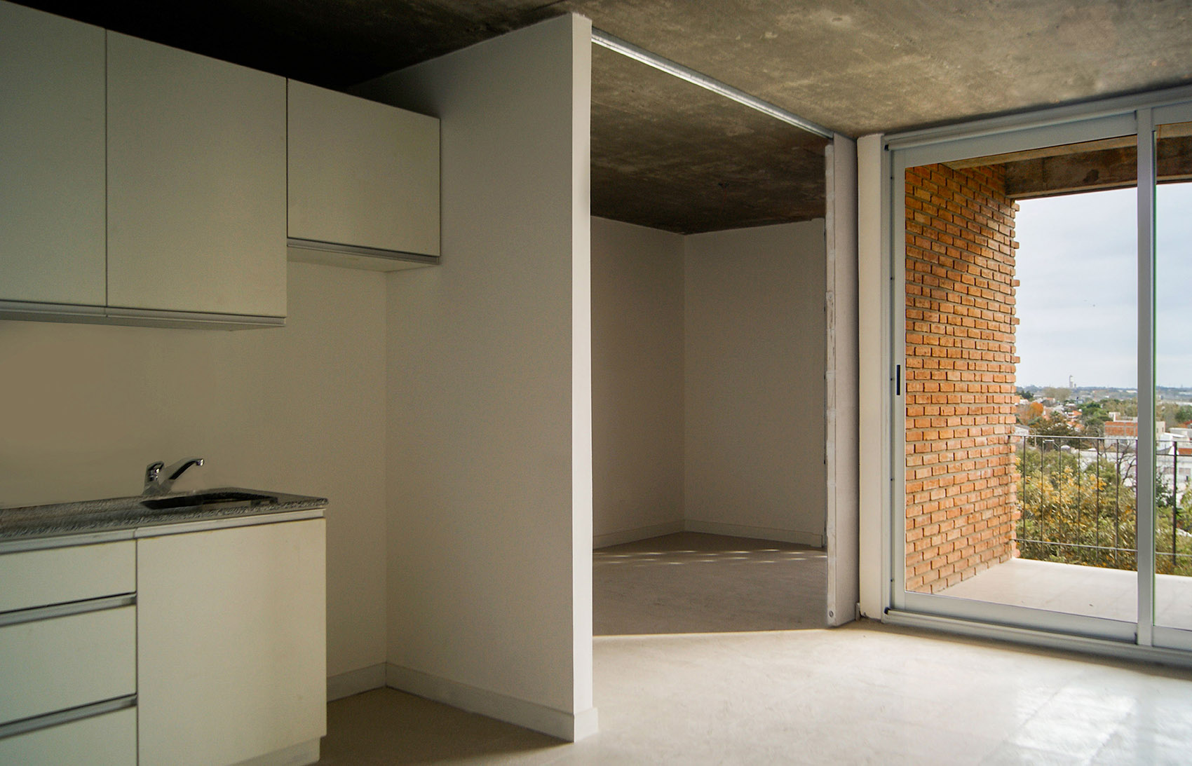 DAMERO BUILDING by Francisco Cadau Oficina de Arquitectura - 谷德设计网