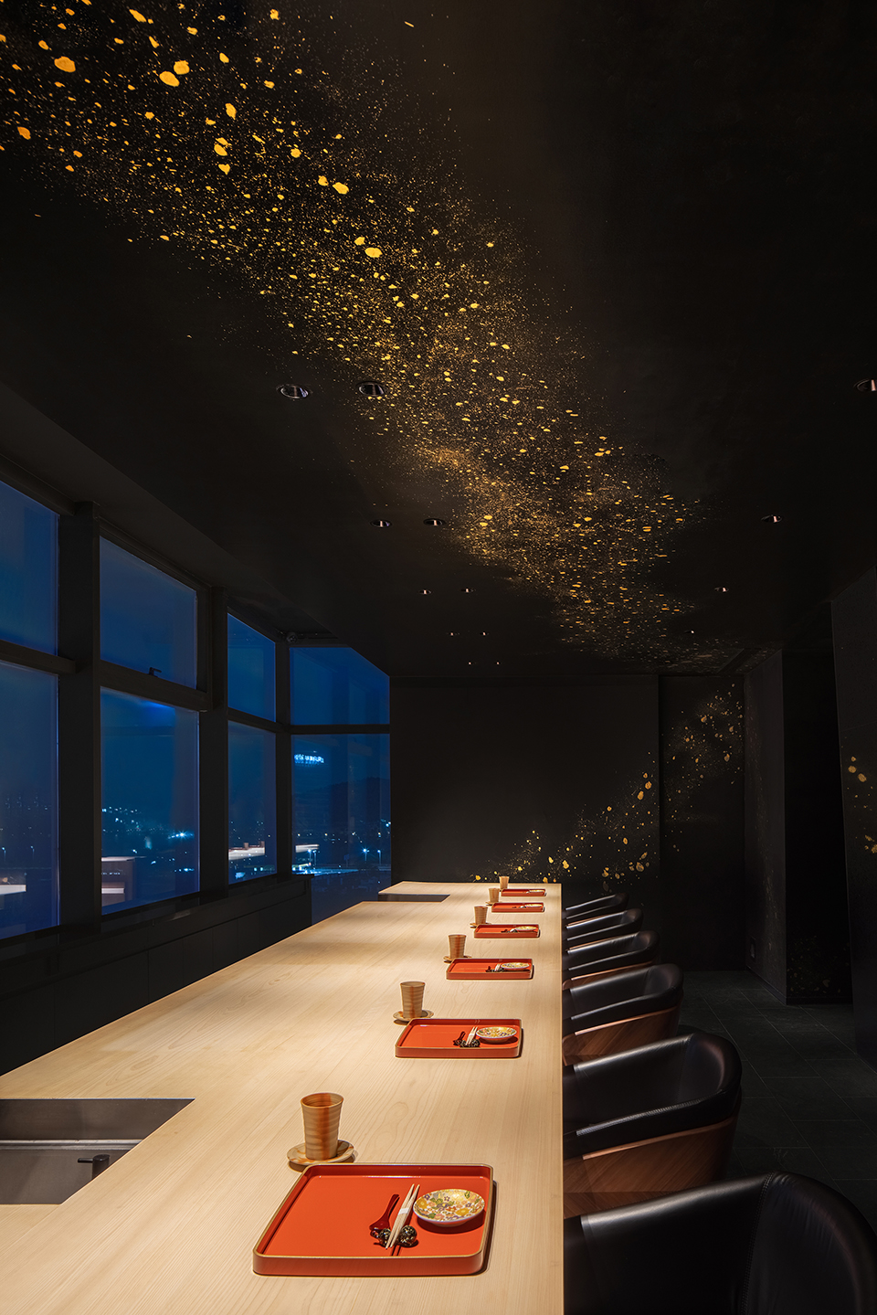CLOUD ECHO Sushi Lounge, China by Tsutsumi & Associates + Ming Branding ...