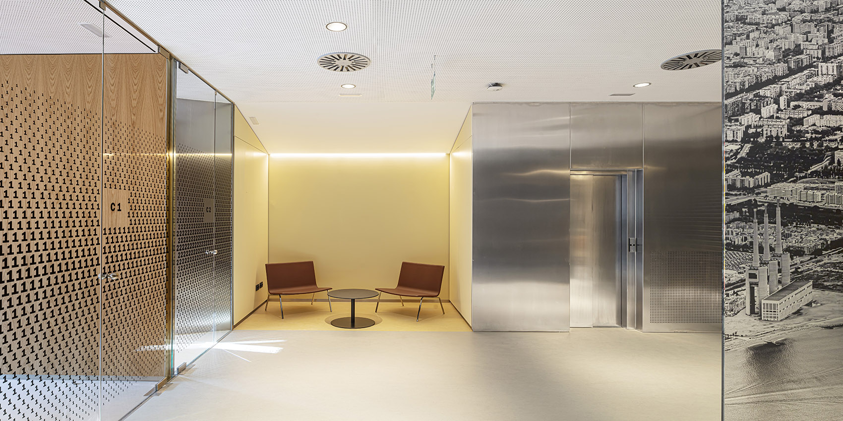 Banc Sabadell Welcome Hub by Mateo Arquitectura - 谷德设计网