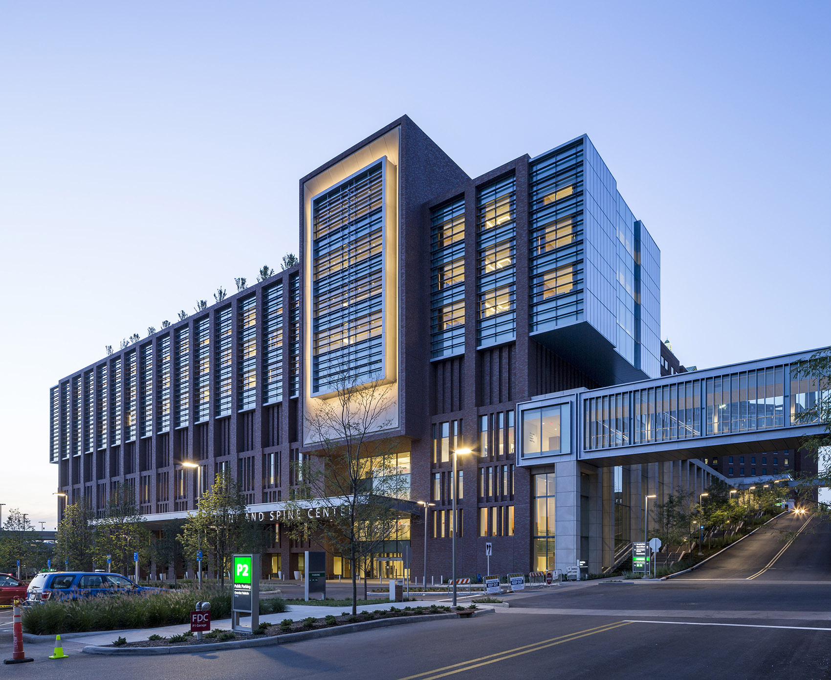 The Christ Hospital Joint and Spine Center by SOM - 谷德设计网