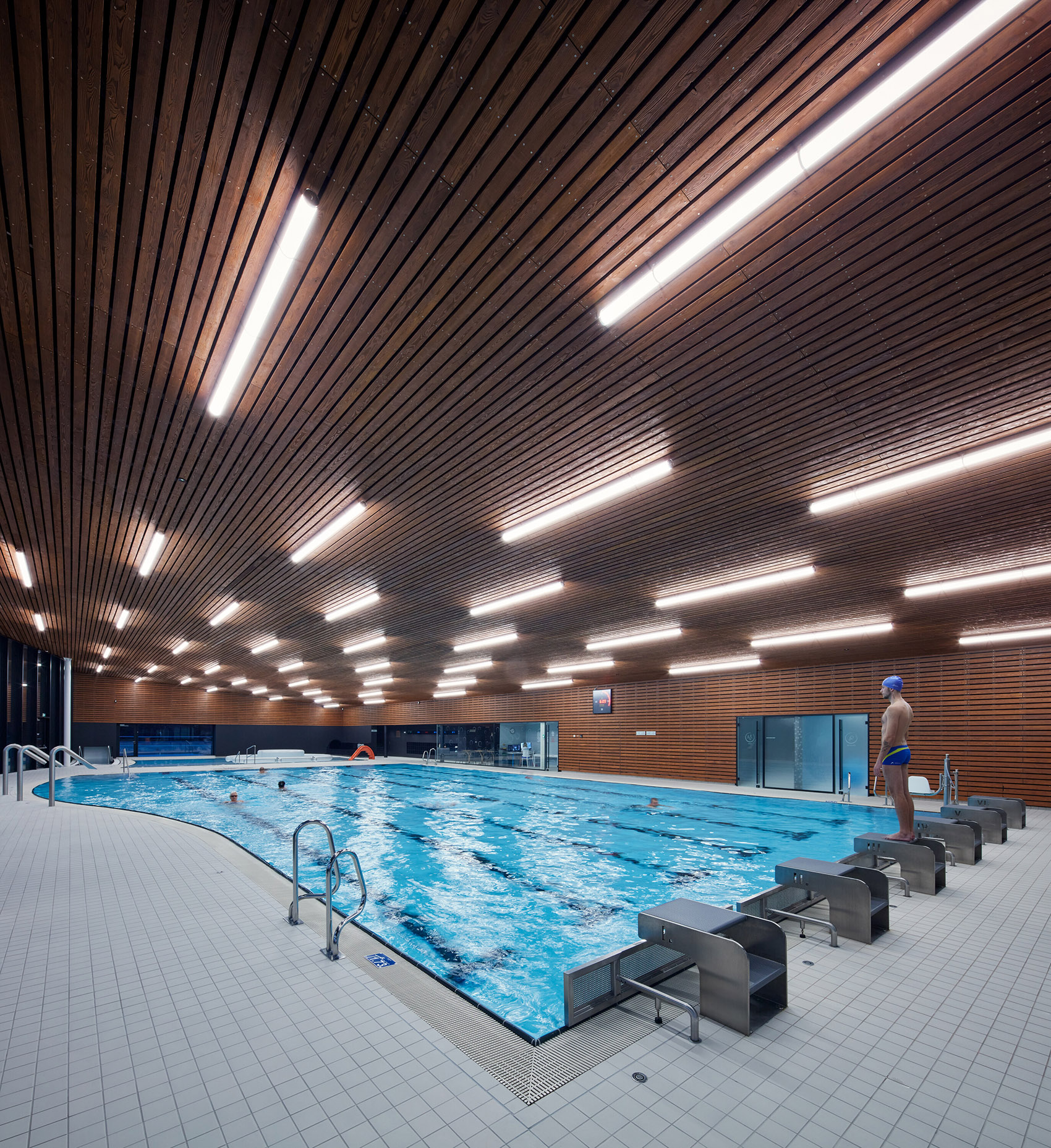 Louny Municipal Swimming Hall by dkarchitekti - 谷德设计网
