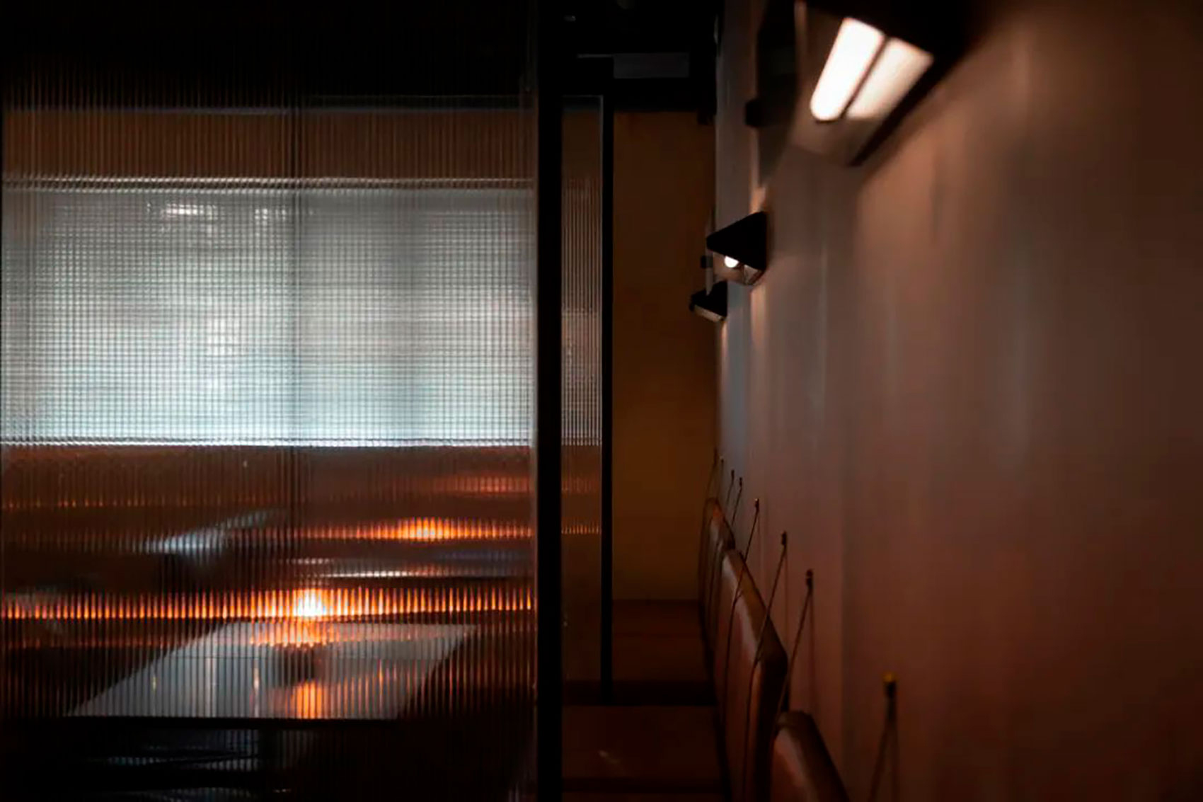 GUTS Bar, China by ZUOMODESIGN - 谷德设计网